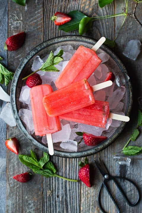 Strawberry Mint Lemon Ice Pops - superman cooks